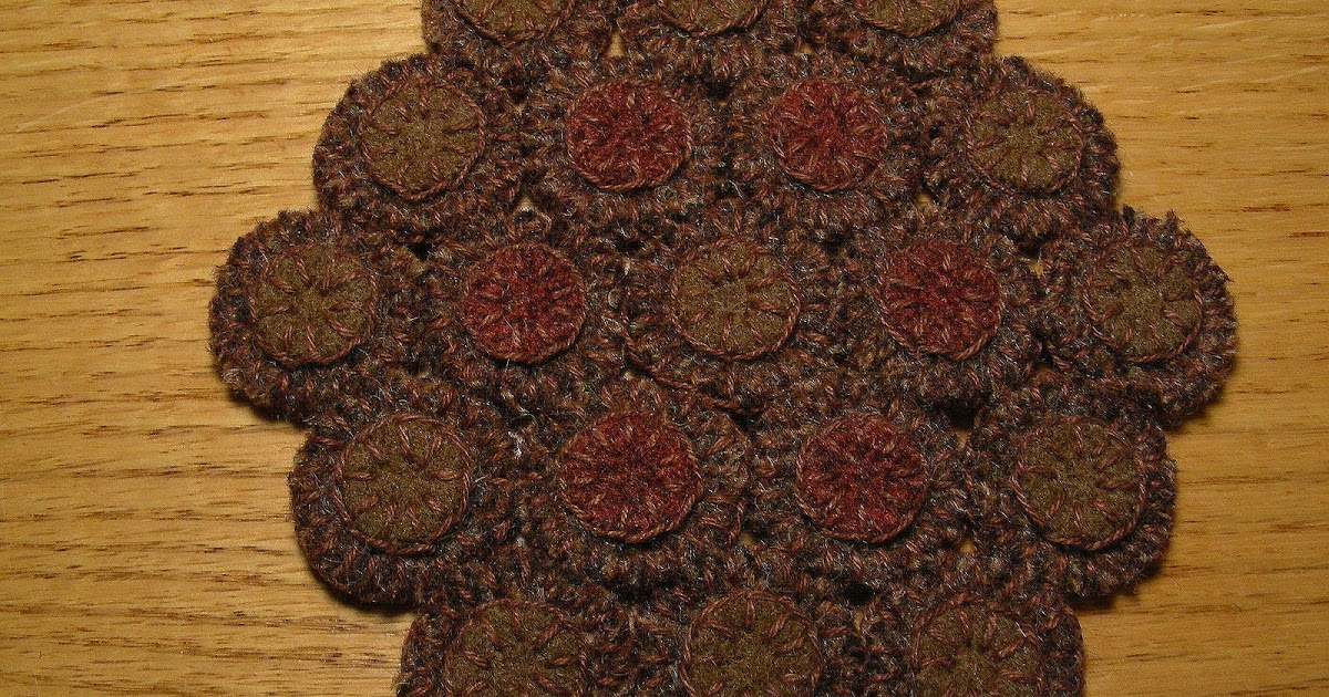 Penny Rugs and More: Mug Rugs - my latest penny rug kits.