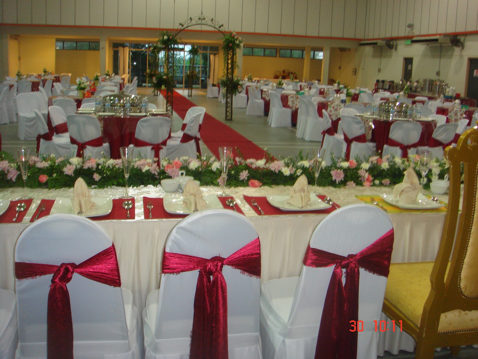 HAJI TAHA CATERING: Majlis perkahwinan di Dewan Kampung Melayu