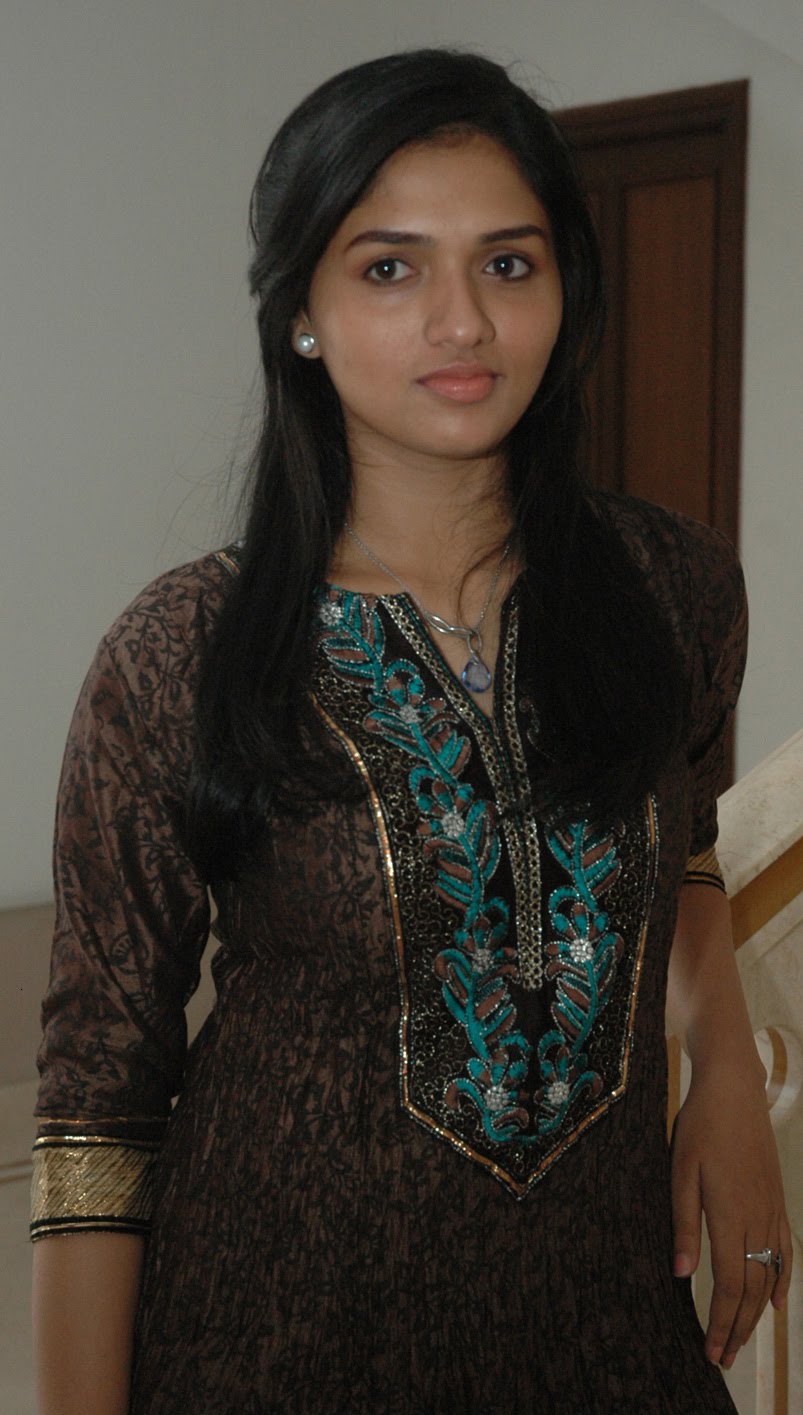 Sunaina Latest Stills