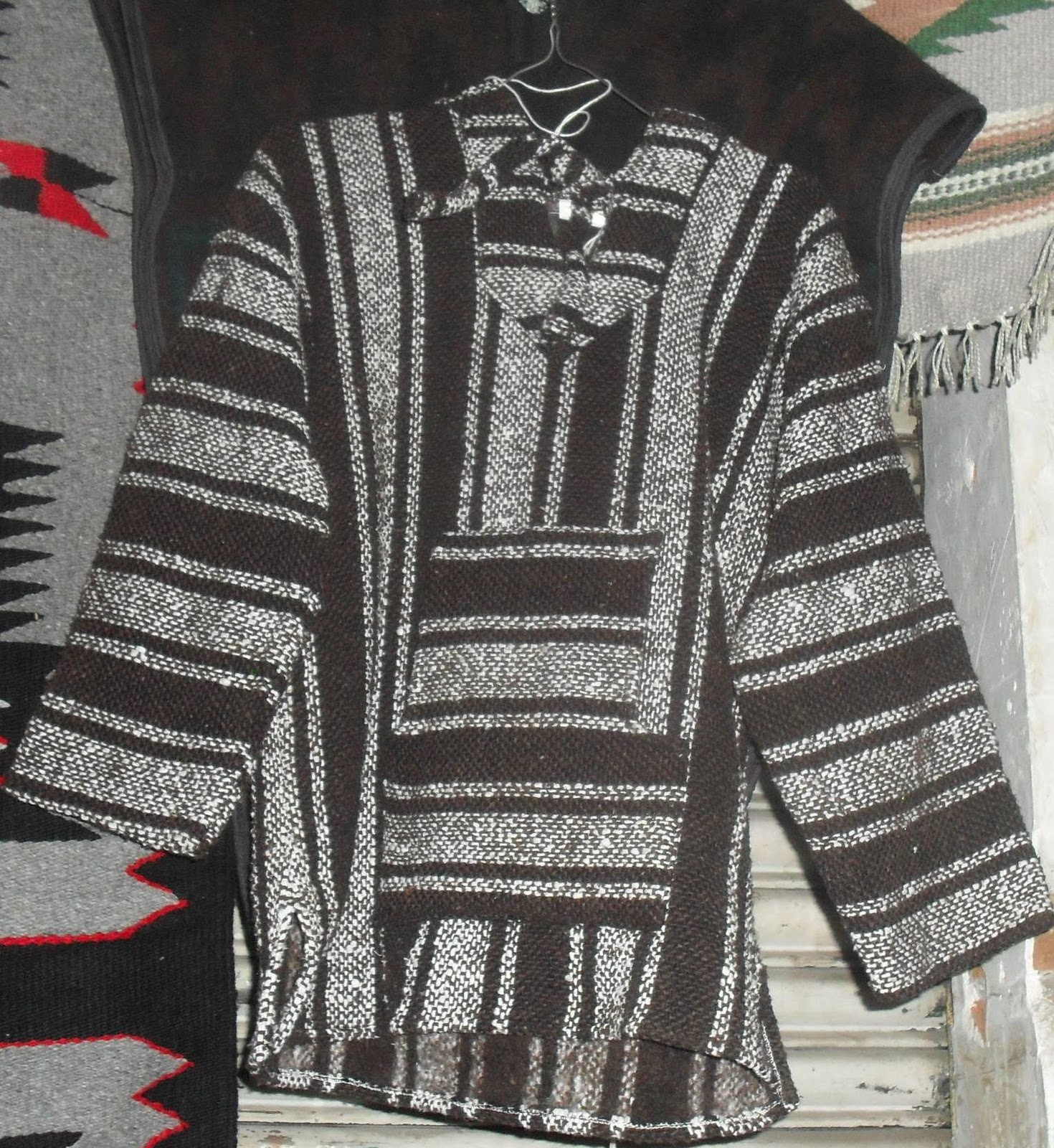 Corral Curios: JORONGOS
