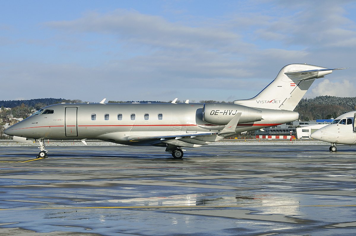 zrh-spotter: VistaJet CL30 OE-HVJ