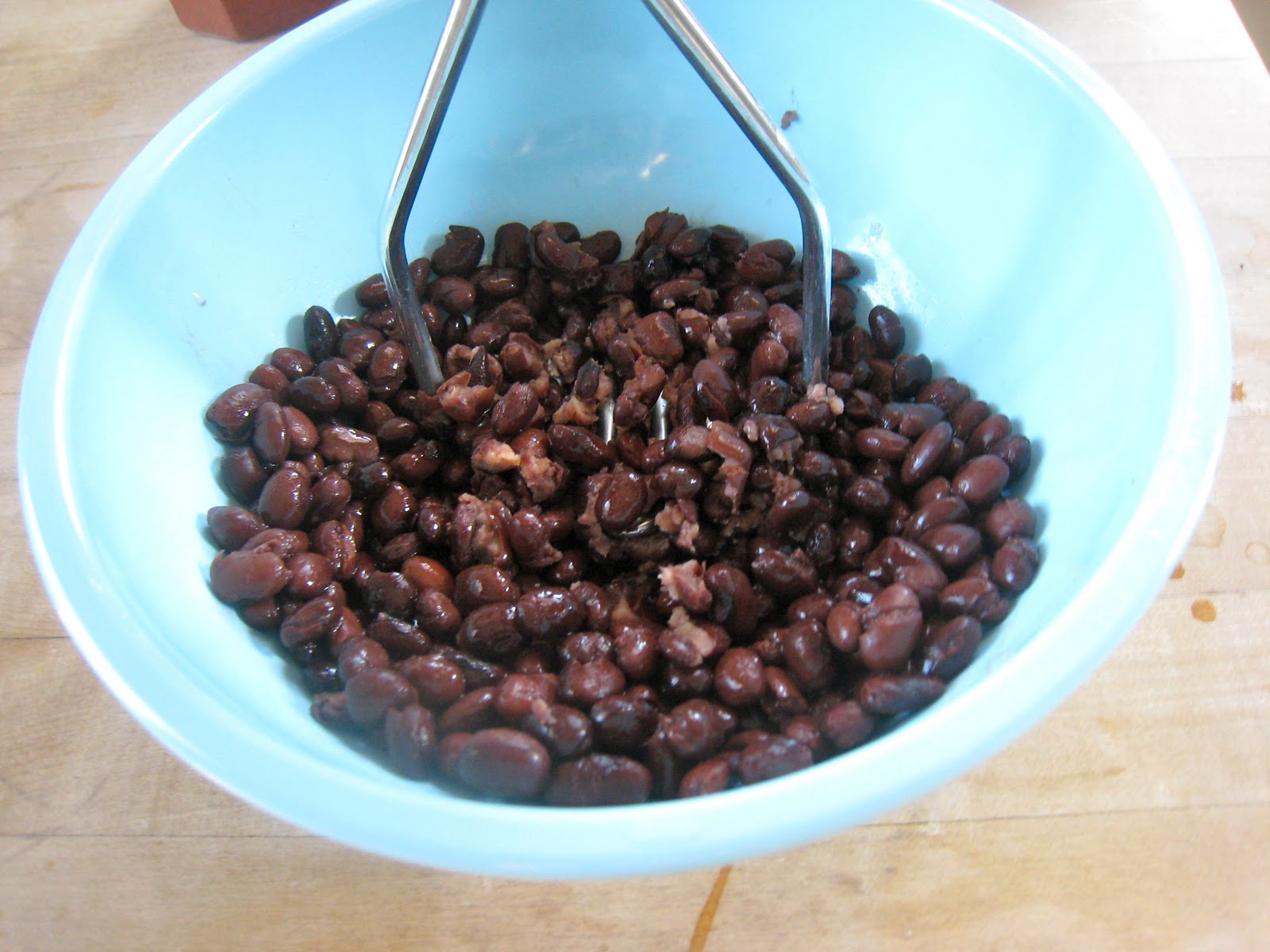 2Bit of Yum: Black Bean Burgers