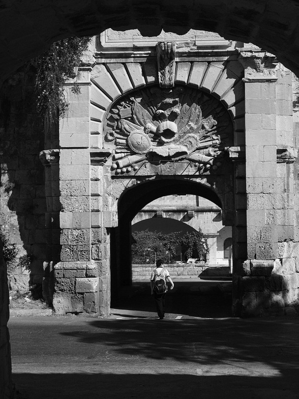 Walking in the Footsteps of Today's Fine Artist's: Malta's History ...