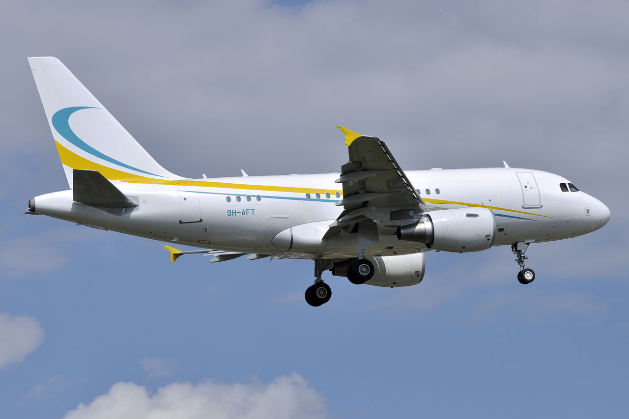 Geneva VIP aviation: 9H-AFT - Airbus A318 Elite - Comlux Aviation