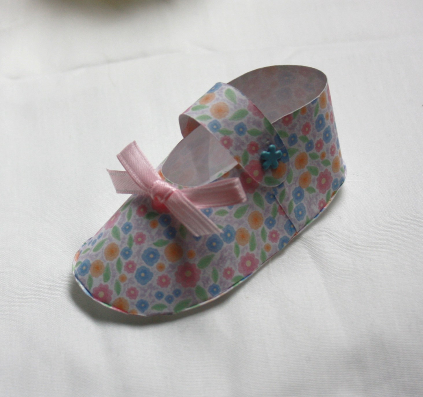 Christys Stitches: Paper baby shoes