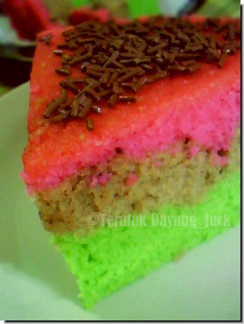 DapurKu SaYang: Kek Kukus Rossaleenda