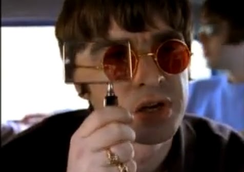 Music Videos: Oasis-Dont look back in anger