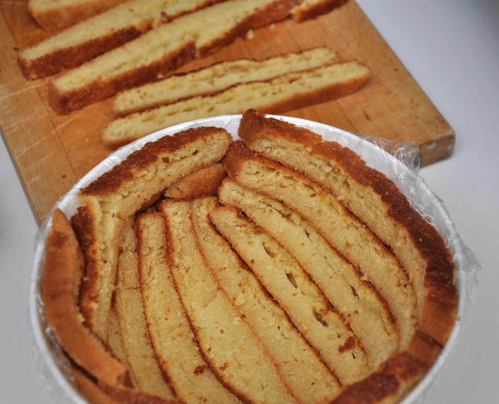 Lo zuccotto con panna e fragole - Peperoni e Patate