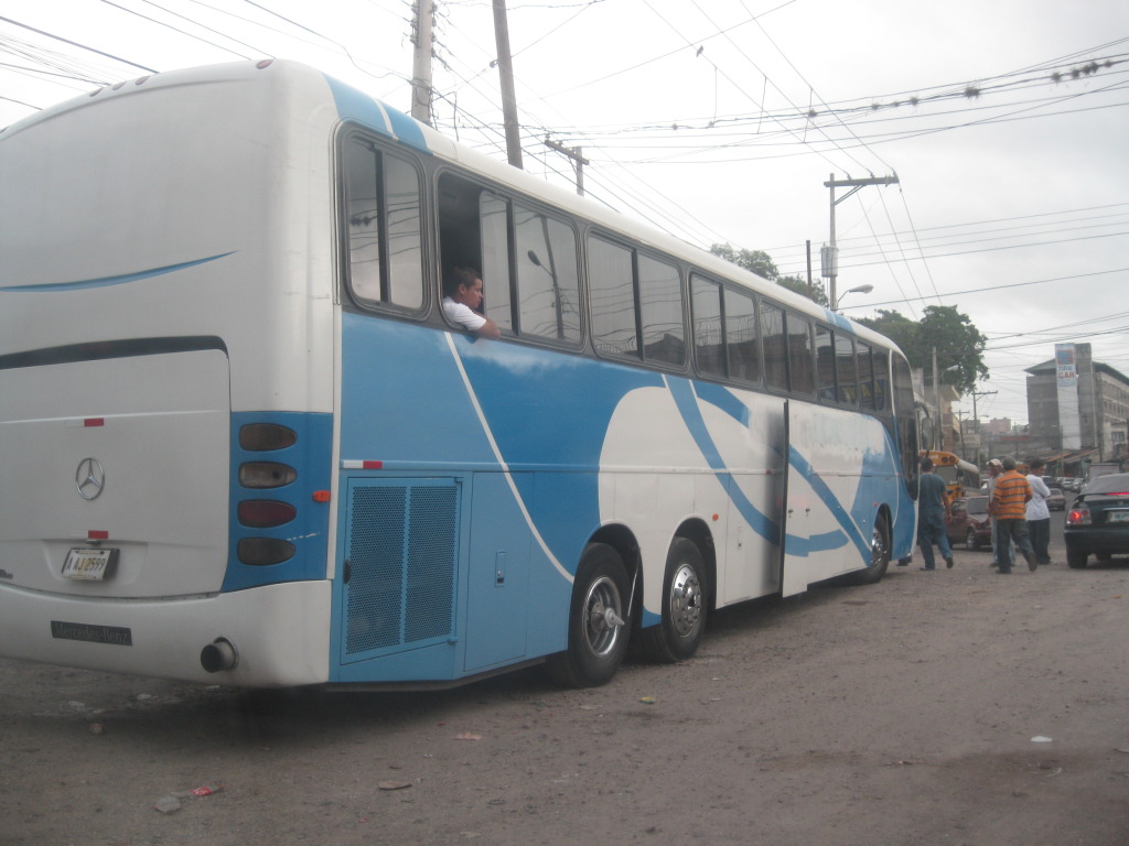 BUSES DE HONDURAS-HONDUBUS: COMIL
