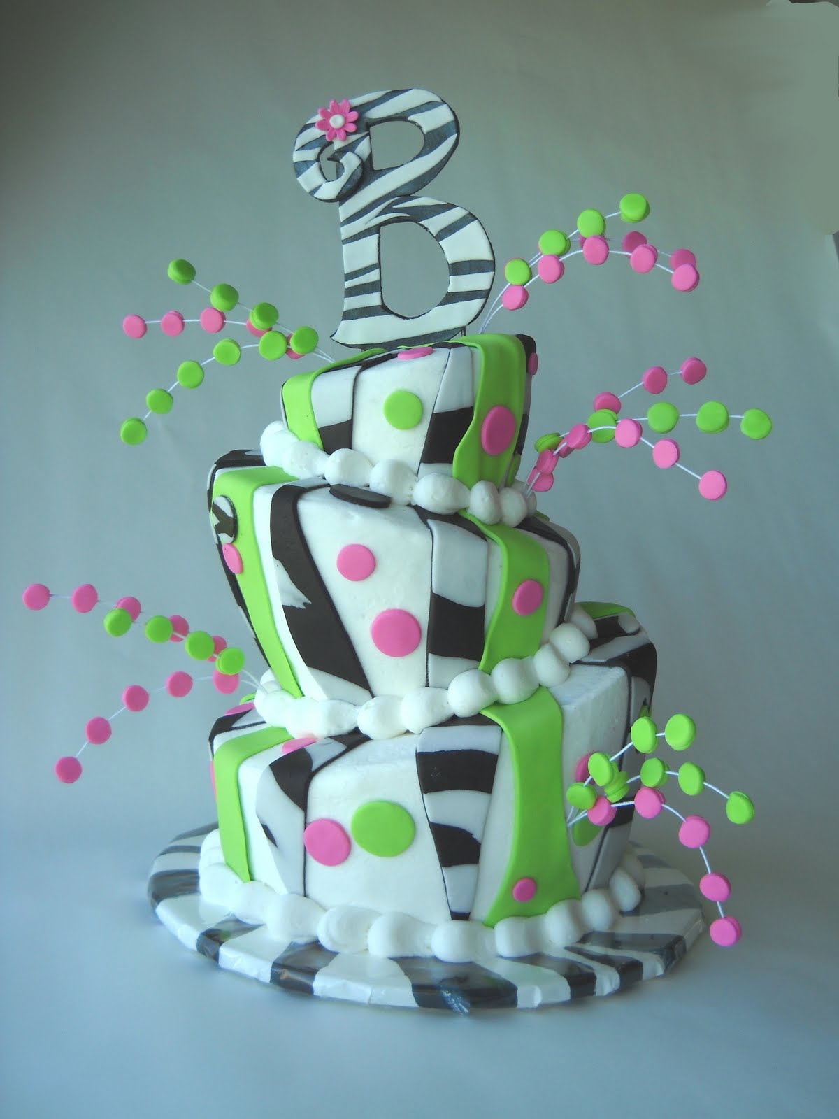 Violet's Custom Cakes: Bobi