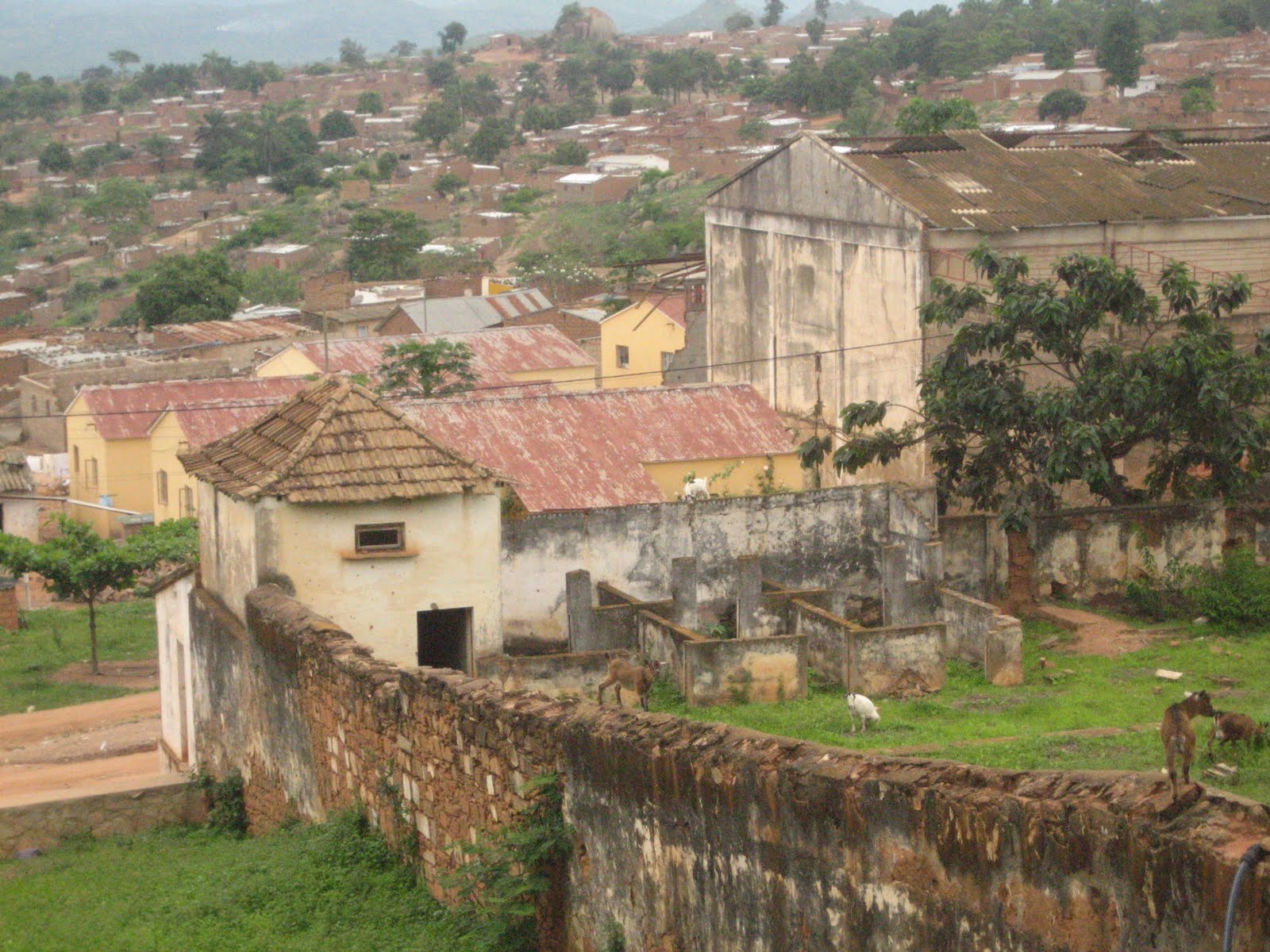 angolita: Kirikou explore Calulo et Cabuta ...