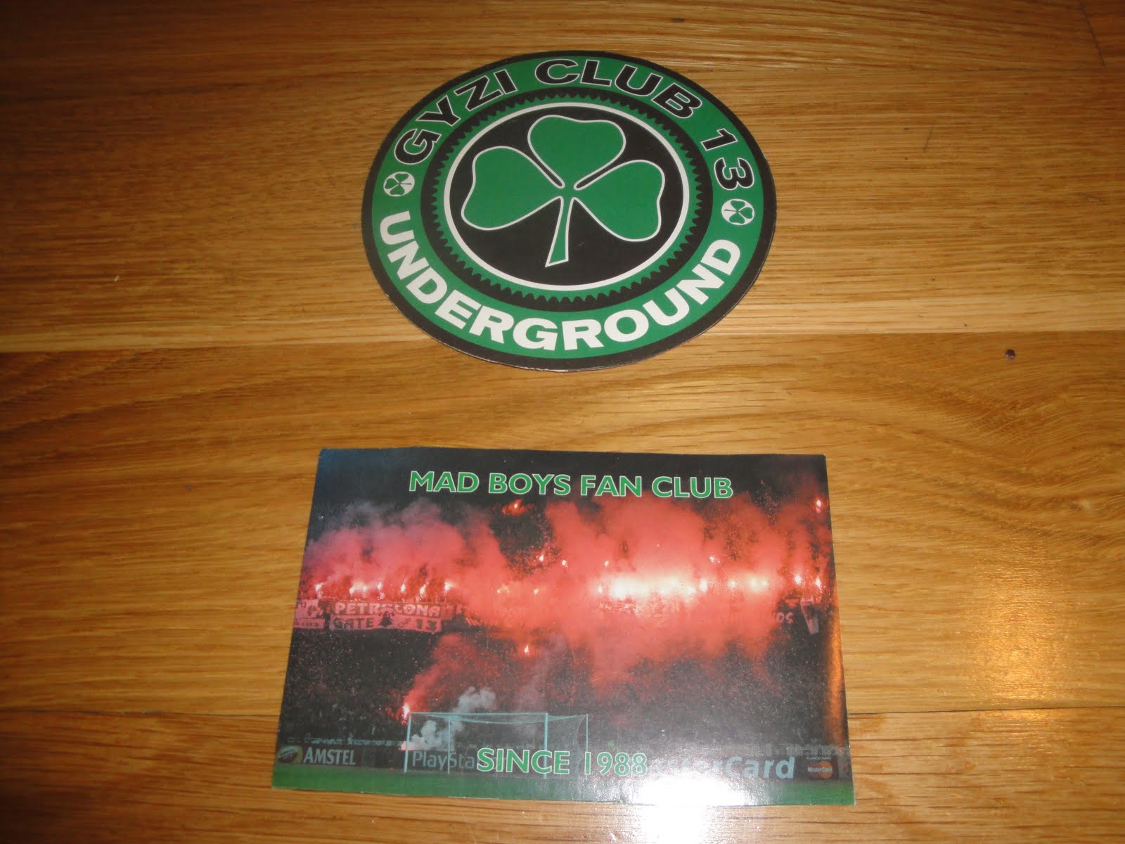 Football, Fighting, Fashion &Collecting: Pegatinas Gate 13 PAO.