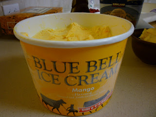 PinoyAmericanFavoriteRecipes: #136_Food Finds: Mango Ice Cream
