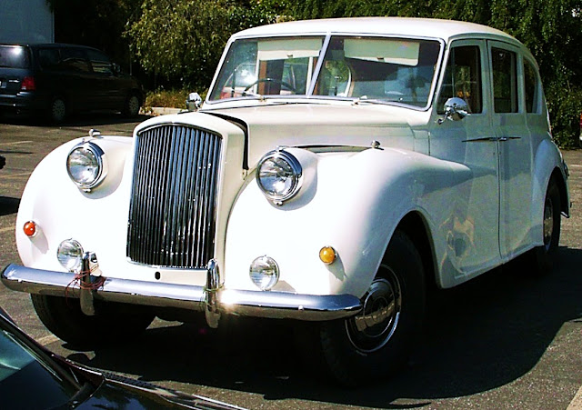 Eye Candy for the Famished: 1947 Austin Princess Vintage Automobile