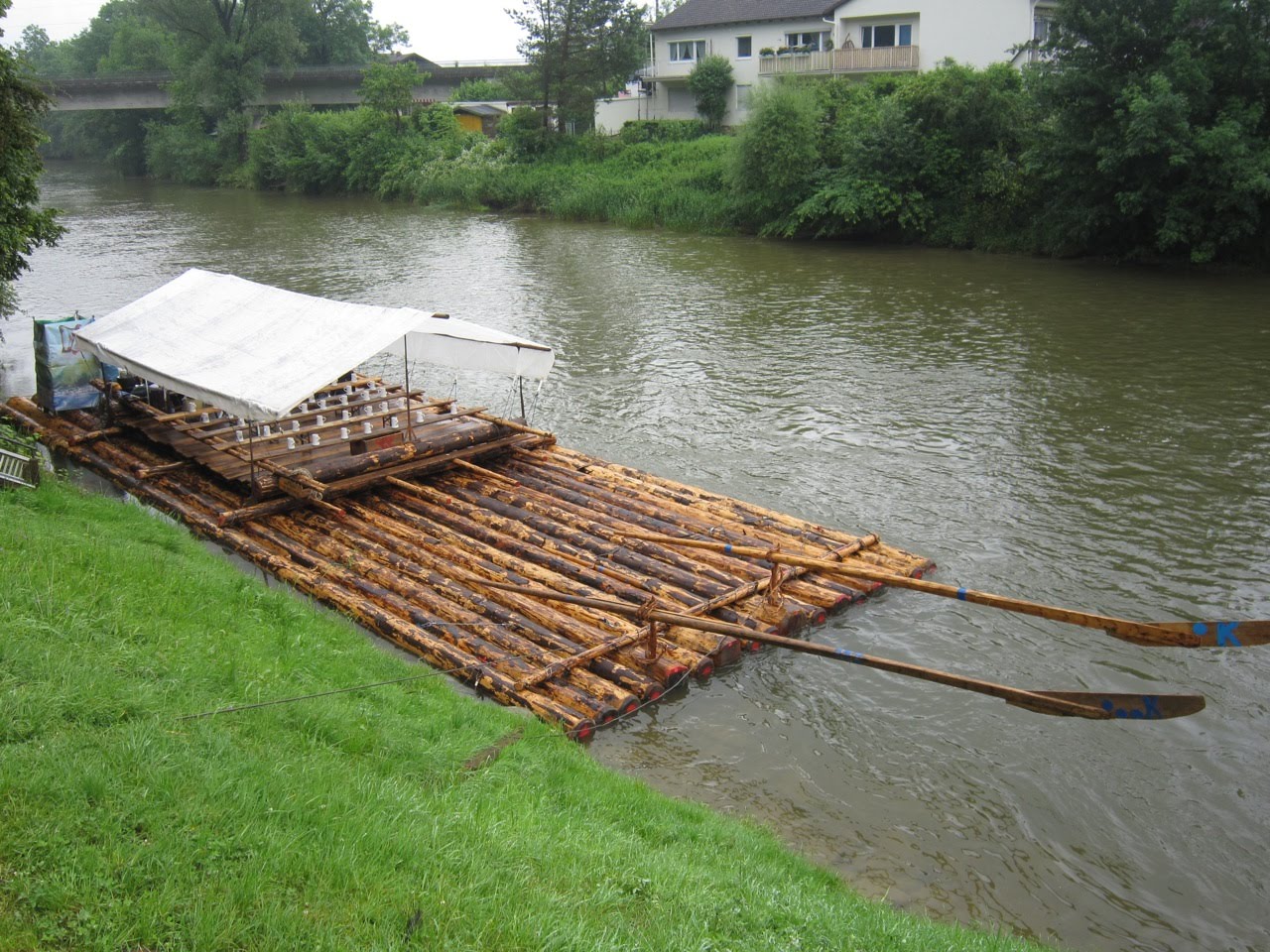 Luc and Cassy: Beer Rafting