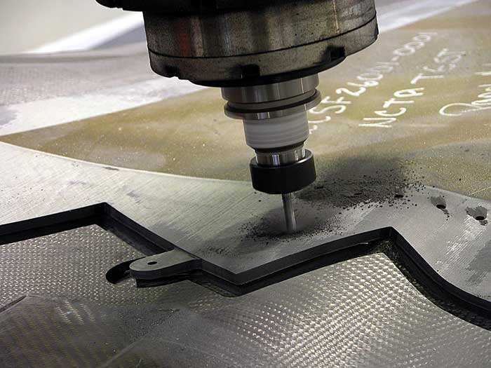 Novità a cinque assi ~ Centri di lavoro verticali ad alta velocita' Breton