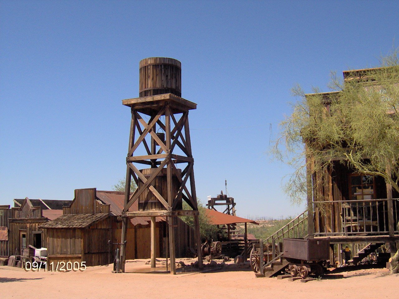 13%2BGoldfield%2Bwater%2Btower.jpg (1280×960) | Water tower, Old west ...