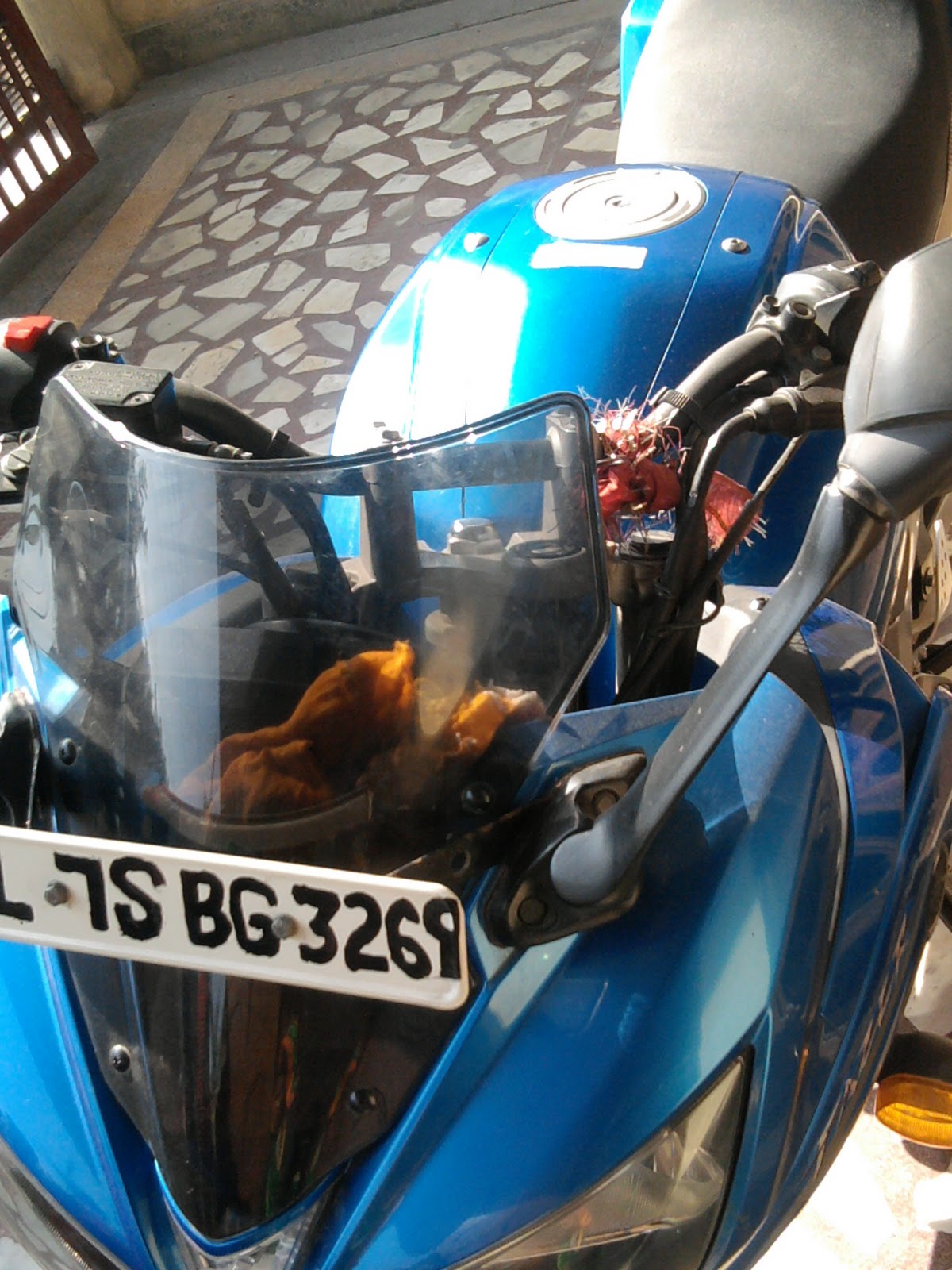 Cars News: Sporty Good Looking Fazer Bikes Images and Pictures