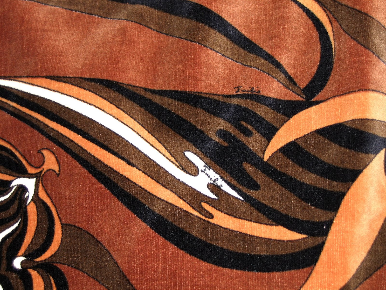 XtimemachineX: Emilio Pucci & Couture Geometric Fabric Design