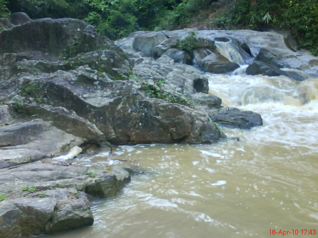 @LoNG TT: SANTAI DI JERAM GADING RESORT JELEBU N9