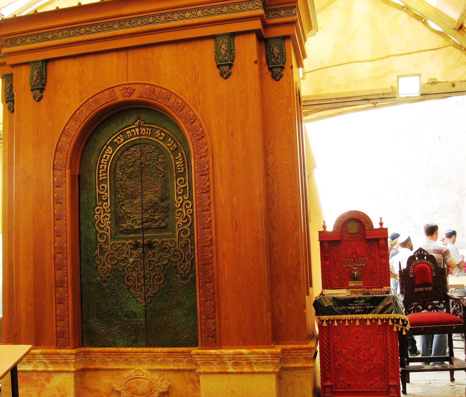 Dianne's Thoughts & Travels: 3rd Crystal: Ibrahimi Mosque, Cave of the ...