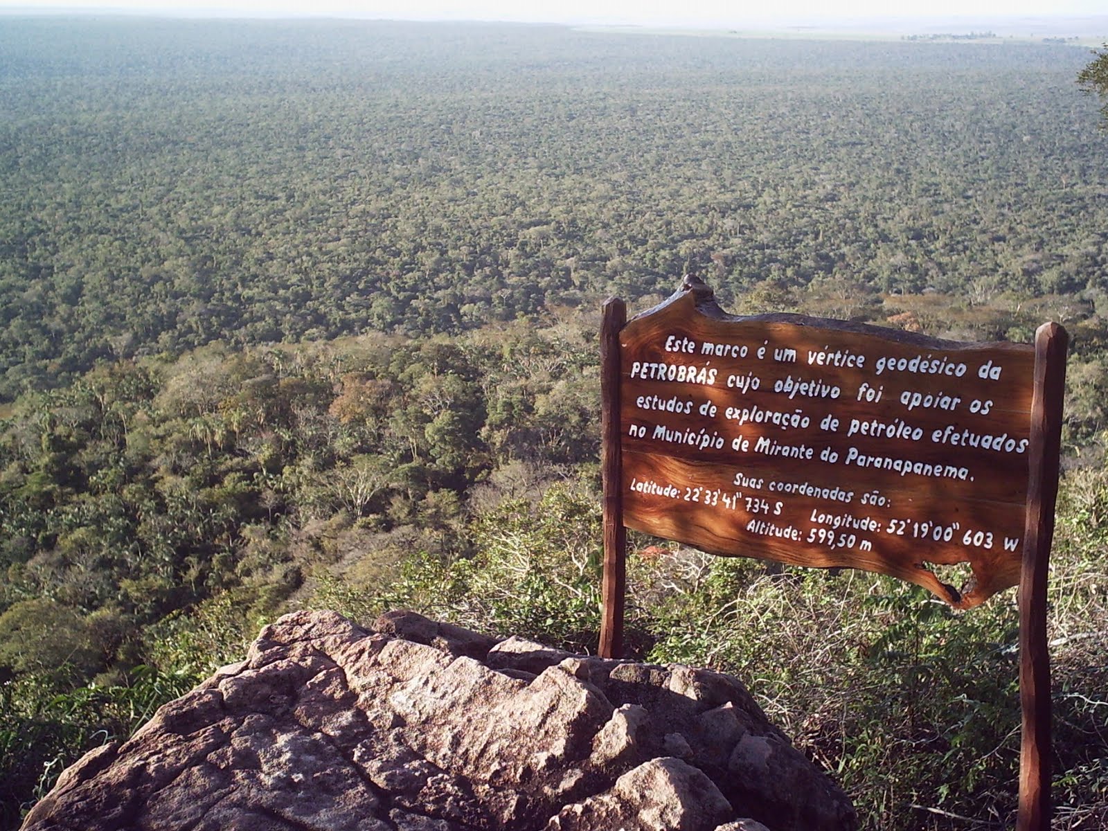 DIVISÃO DE TURISMO E LAZER: Vista do alto do Morro do Diabo