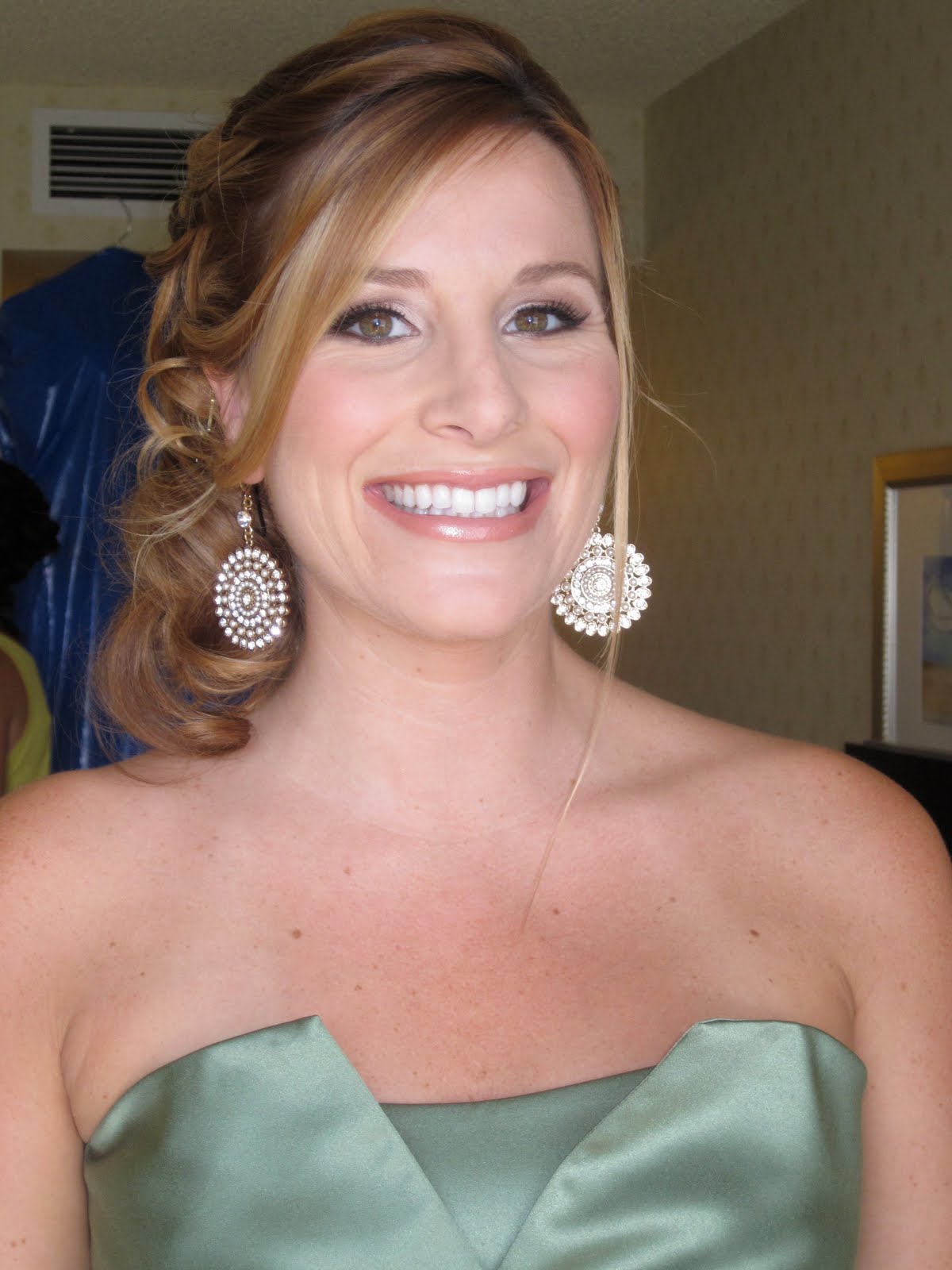 Flawless Faces: Miss Leah gets married @ Newport Marriott.....