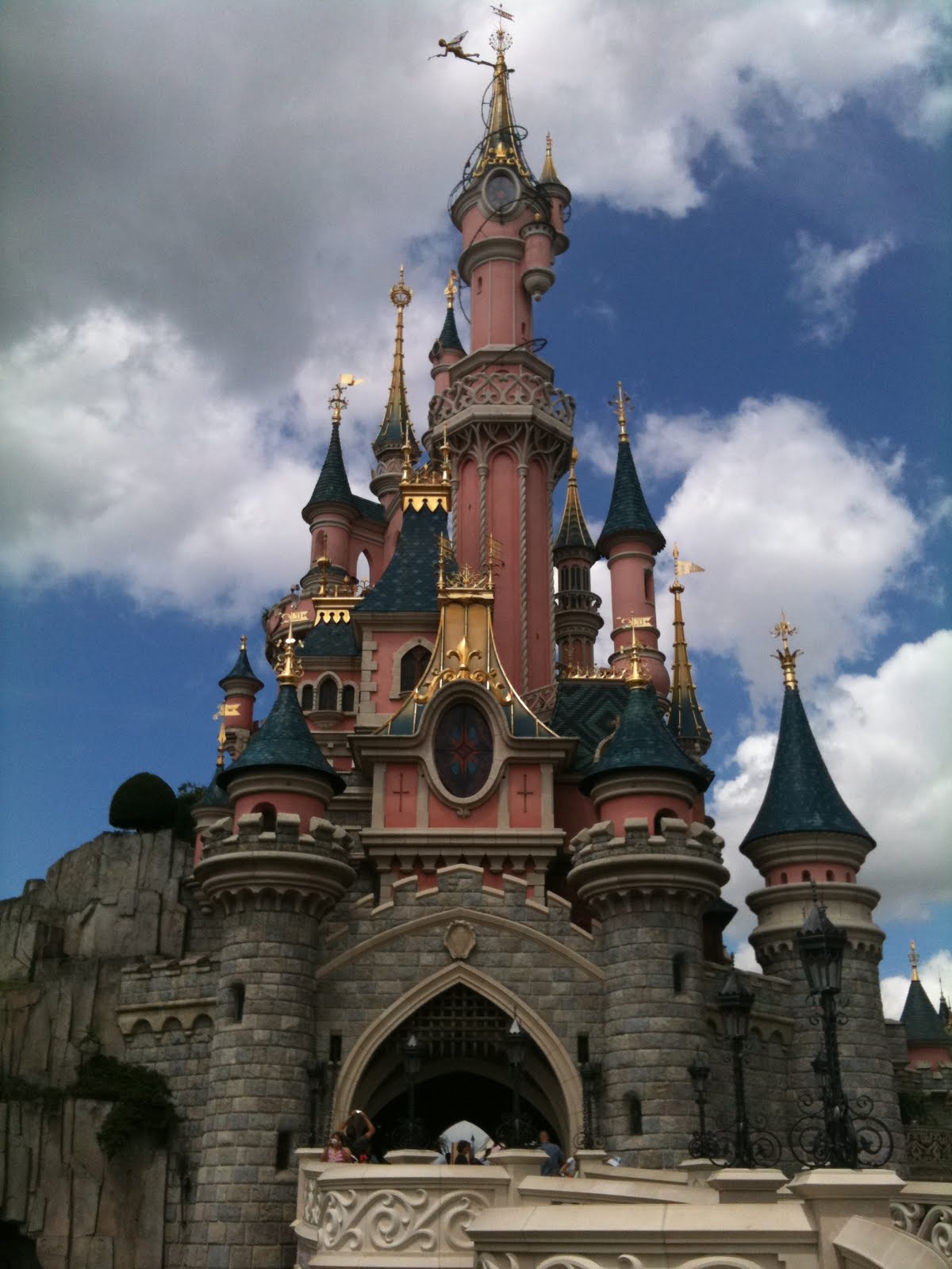 My Year in Paris: EuroDisney!