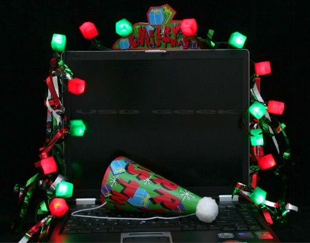 World Fact & Figure: 20 Geeky Christmas Decorations To Nerd Up Your ...