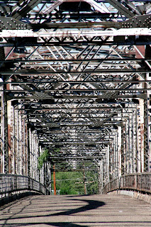 Photos of the Day: Birds, Badlands, Bridge, Bed & Breakfast | Edward ...