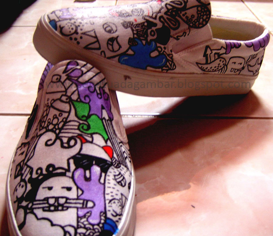 SEPATU KANVAS LUKIS | SEPATU BERGAMBAR | TOKO SEPATU LUKIS BERGAYA ...