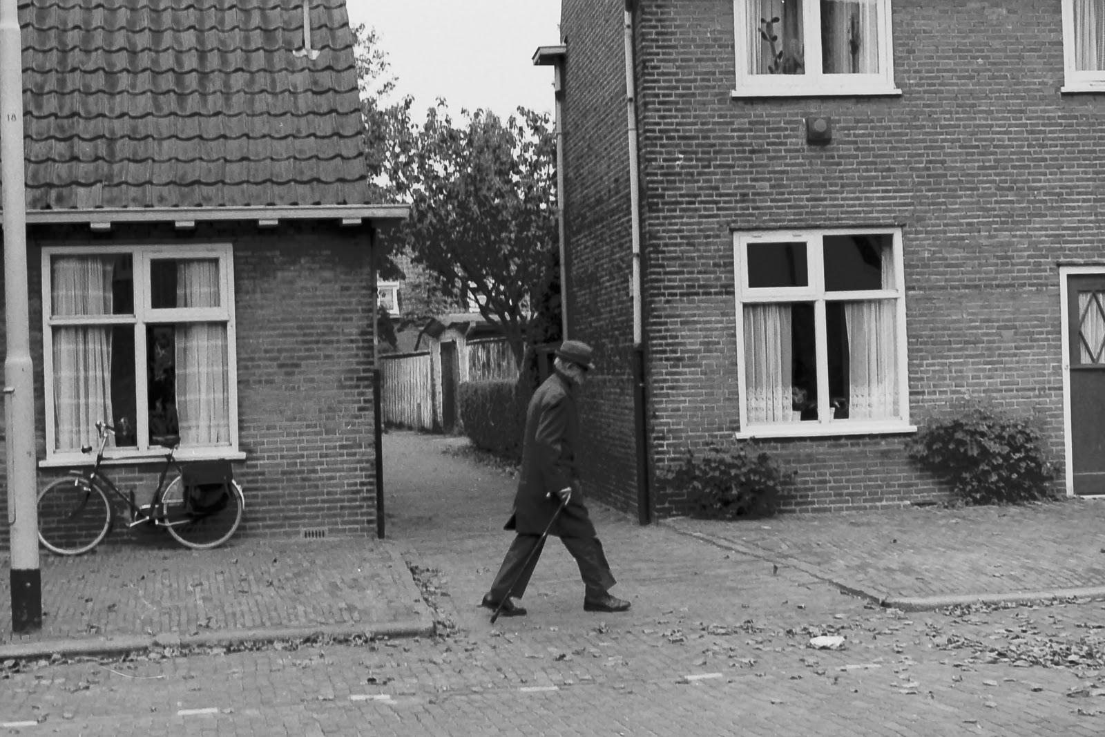 Rotterdam Destijds: Vreewijk en oude sporen in Lombardijen