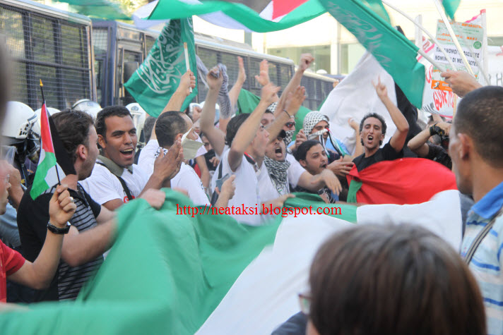 ΝΕΑ ΕΠΟΧΗ: ΒΙΝΤΕΟ ΑΠΟ ΤΗΝ ΣΥΓΚΕΝΤΡΩΣΗ ΔΙΑΜΑΡΤΥΡΙΑΣ ΕΞΩ ΑΠΟ ΤΗΝ ...