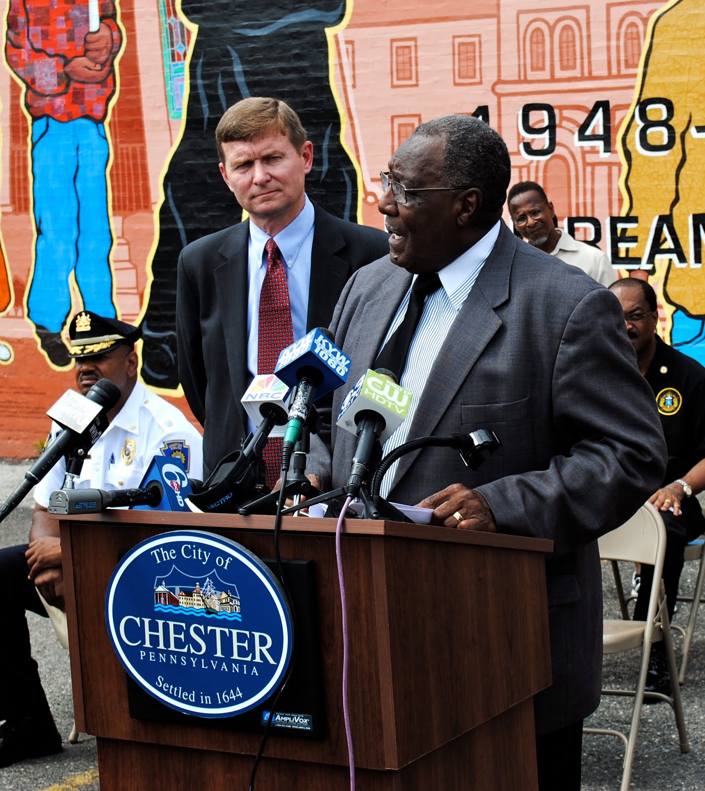 The Chester City Blog: EXCLUSIVE VIDEO: Chester PA State of Emergency ...
