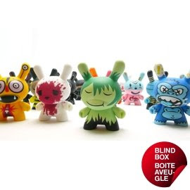 Jeremyville: Dunny Series 9 featuring the Jeremyville 'Free Hugs' dude.