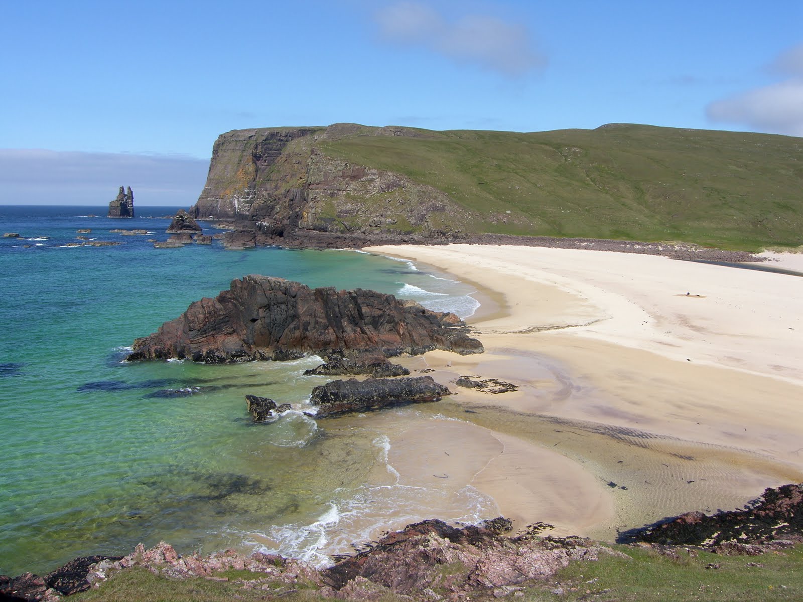 Walk and Hike in Scotland: Kearvaig Beach Cape Wrath Sutherland Scotland