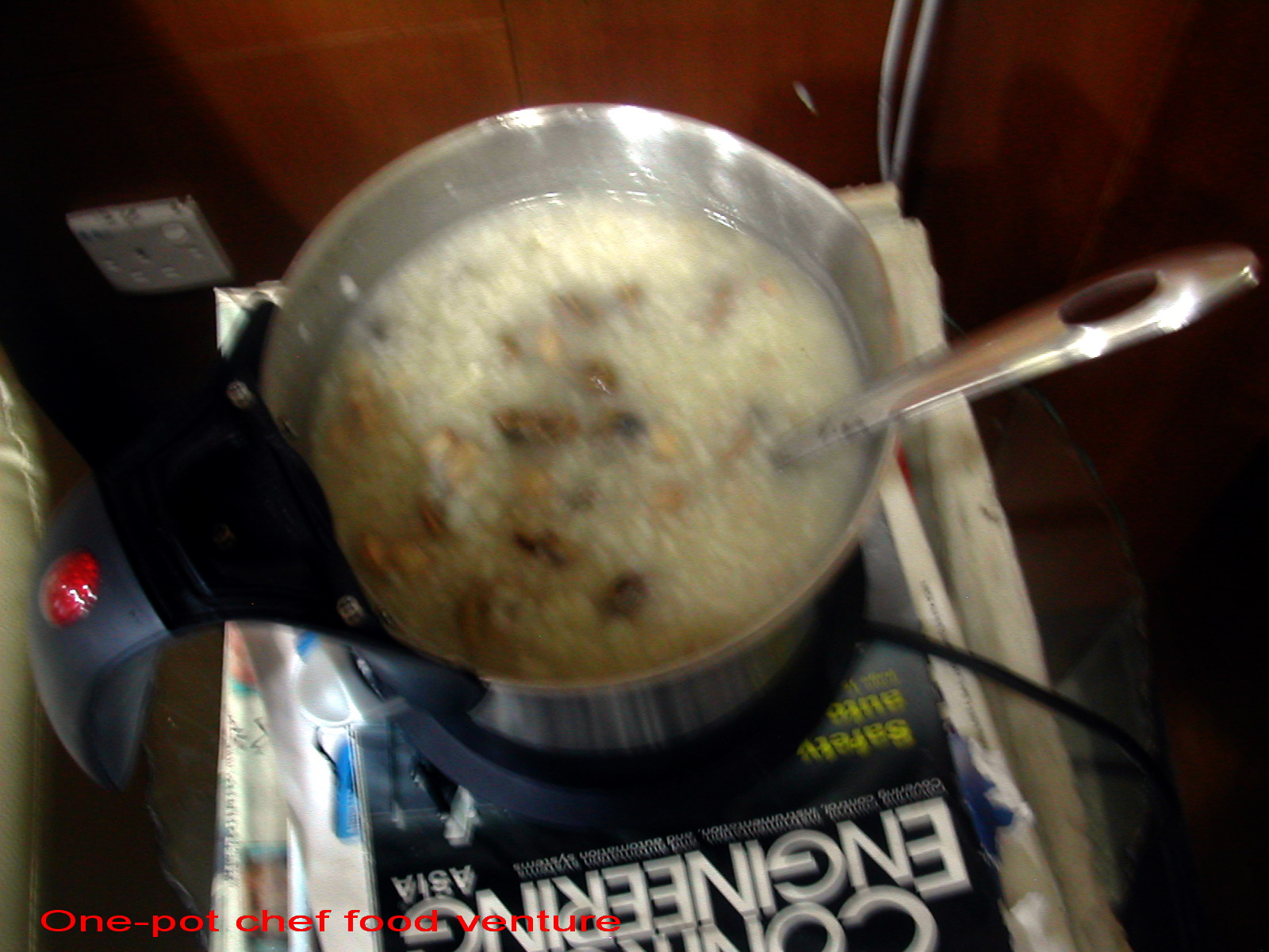 One-pot Chef Food Ventures: Cooking your own lunch in office