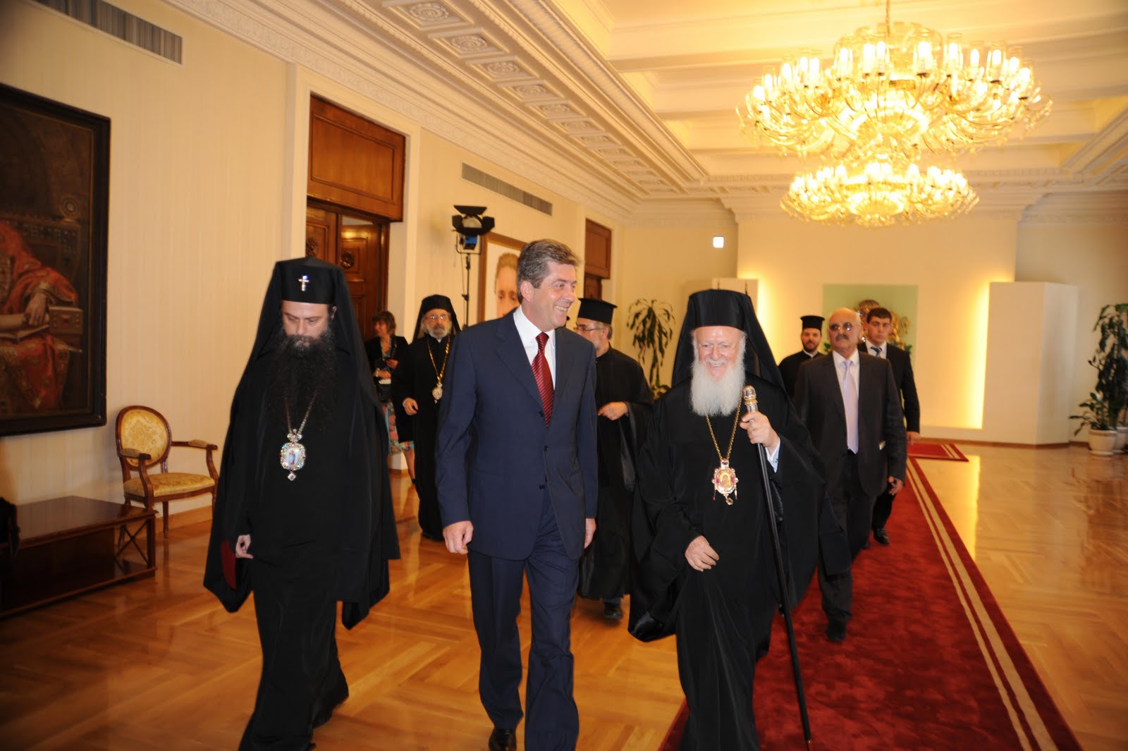 ΦΩΣ ΦΑΝΑΡΙΟΥ: Ο ΠΡΟΕΔΡΟΣ ΤΗΣ ΒΟΥΛΓΑΡΙΑΣ ΣΤΗΡΙΖΕΙ ΤΟΝ ΟΙΚΟΥΜΕΝΙΚΟ ΠΑΤΡΙΑΡΧΗ