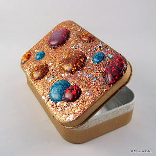 Lilly Bug Blog: Sparkly Altoid Boxes