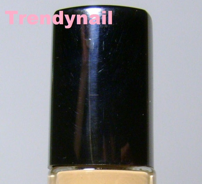 Layla:Hydro Tense il fondotinta...numero 3. | Trendy Nail