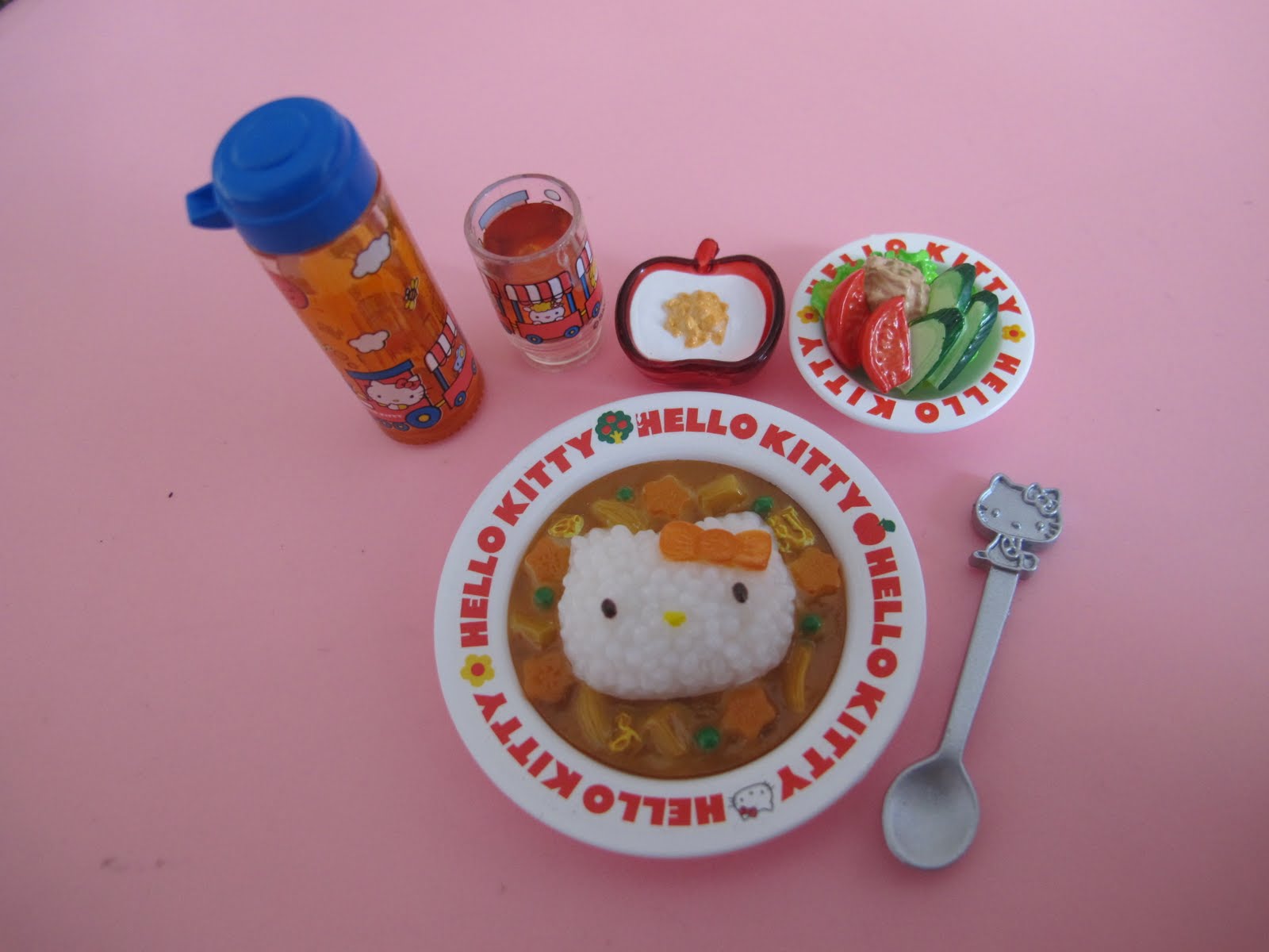 chrystal ☆•*¨*•.¸¸: my Mini Hello Kitty Fast Food sets