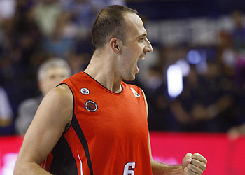 El CB Murcia renueva a Pedro Robles.