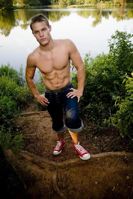 Favorite Hunks & Other Things: Brock Harris BlowOut!