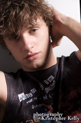 Kristopher Kelly's Instagram, Twitter & Facebook on IDCrawl