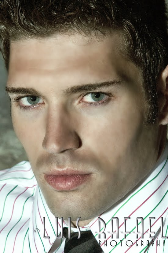 Favorite Hunks & Other Things: Saturday, July 31, 2010