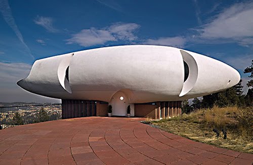 Flyer One: Charles Deaton Sculpture House: una joya del pasado.