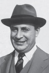 "A história é a essência de inúmeras biografias.": Papel-moeda do Brasil.