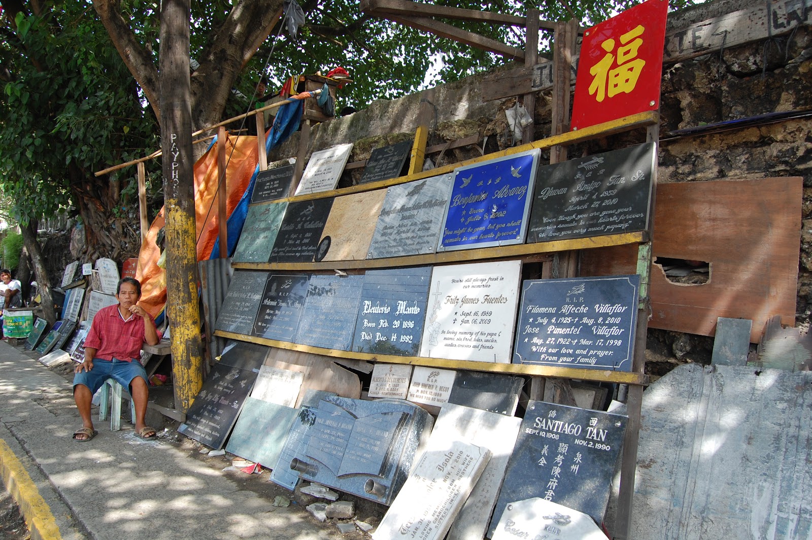 adventures in sustainability: The Lapida (Tombstone) Makers at Carreta ...