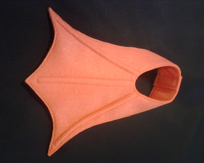 Broken Wing: Baby girl duck feet!