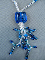 ARTY TREASURES: free form beading necklace